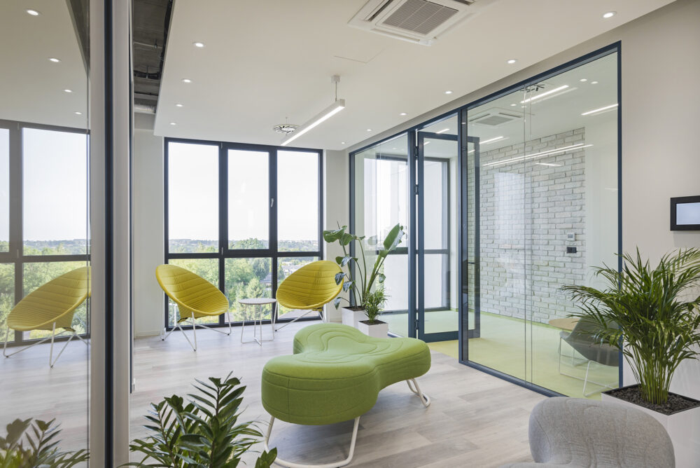Experimenting with Shapes in Modern Offices